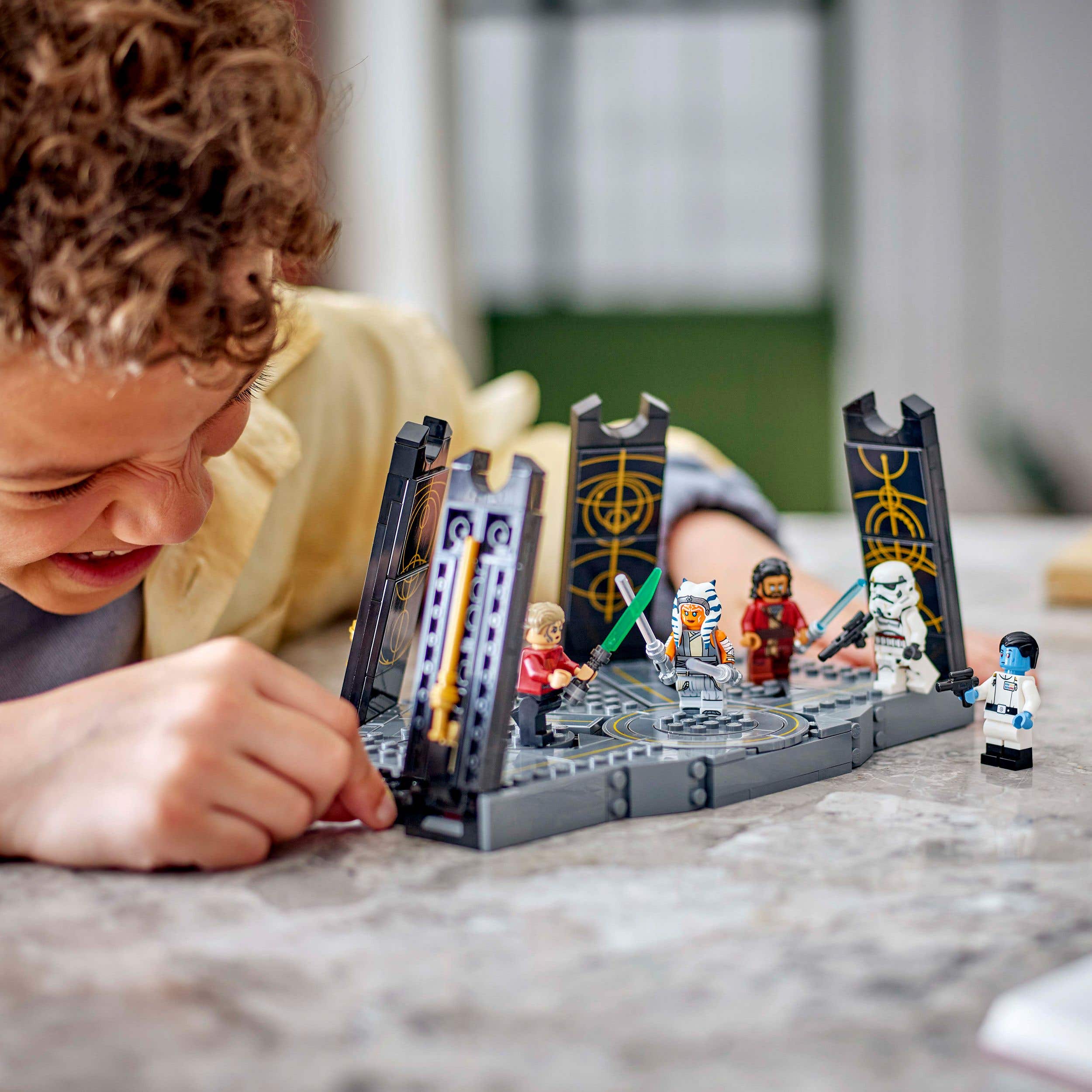 LEGO Star Wars Duelo de Ahsoka Tano en Peridea 75385 - Tienda Oficial ...